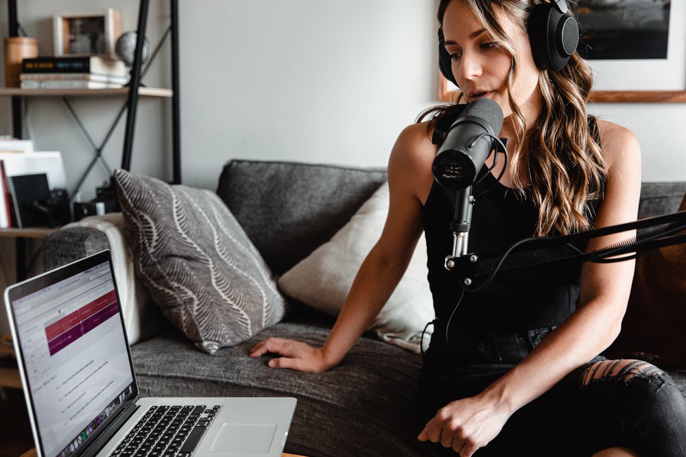 O que é podcast Saiba tudo sobre os programas de áudio online