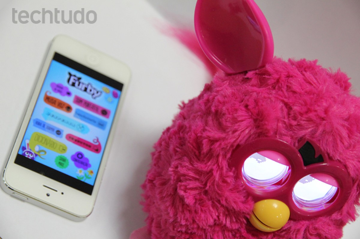 Review Furby