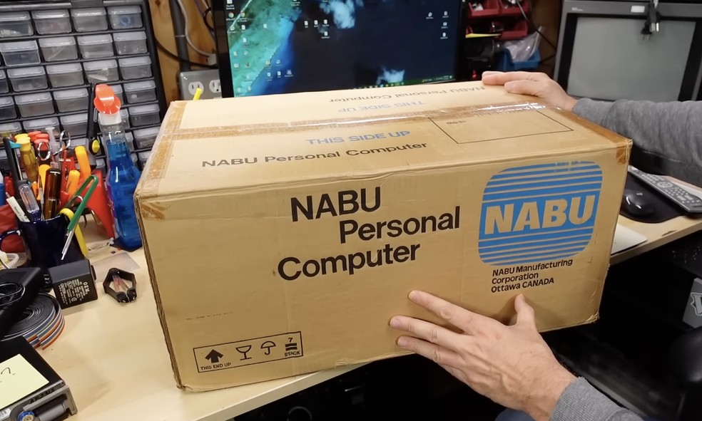 Computadores esquecidos por 20 anos em celeiro viram febre na Internet; entenda