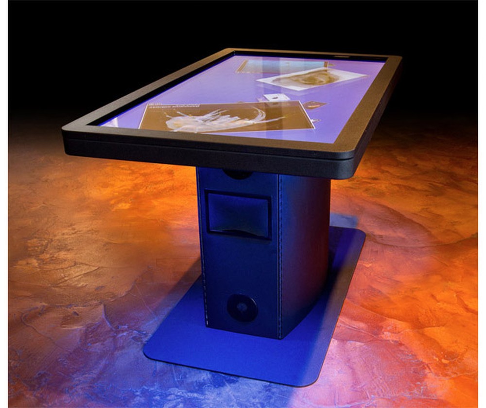 MT55 HD, uma mesa multitouch