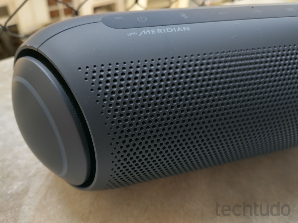 Review LG Xboom Go PL7: caixa de som tenta caprichar, mas esbarra no preço