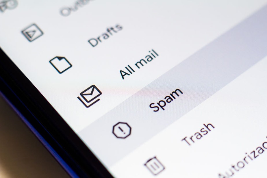 O que significa spam? Veja como evitar no e-mail e nas redes sociais