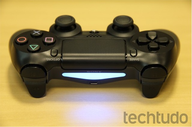 Como conectar controle de PS4 no console, PC e celular