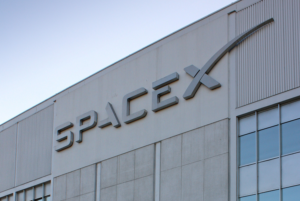 Banda larga global terá 12 mil satélites e velocidade de 5G, promete SpaceX