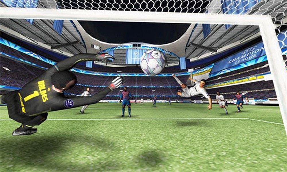 Pro Evolution Soccer 2012 já está disponível para o Windows Phone 7