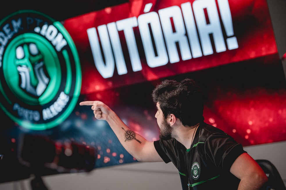 Circuito Desafiante de LoL 2018: paiN Gaming e Redemption estão na final