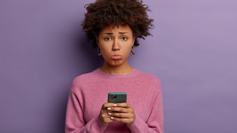 O que é flopar nas redes sociais? Veja o que significa e saiba como evitar