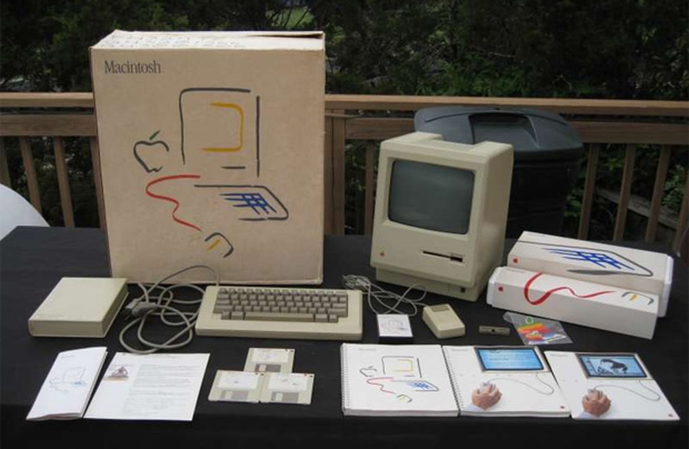 Macintosh original de 1984 é colocado à venda no eBay