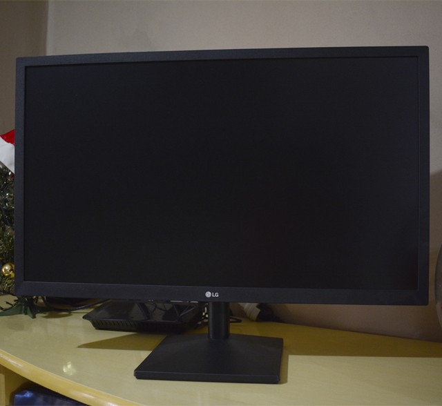 Review LG 24MK430H: monitor Full HD é uma boa opção de custo-benefício