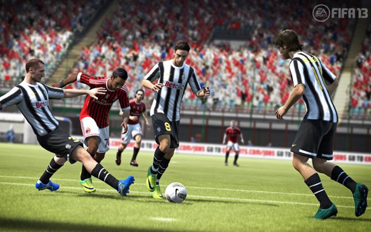 Divulgadas novas imagens e informações sobre FIFA 13