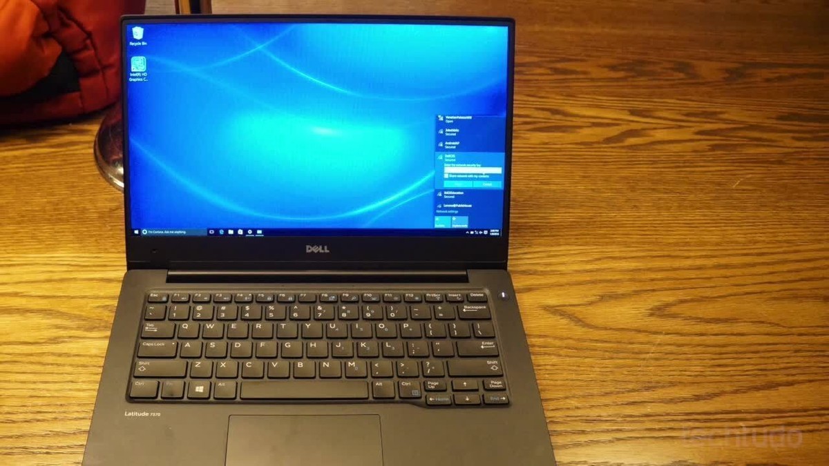 Dell Latitude tem linha renovada com notebook feito de fibra de carbono