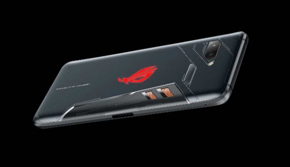Asus ROG Phone vs Nubia Red Light: celulares têm especificações de respeito