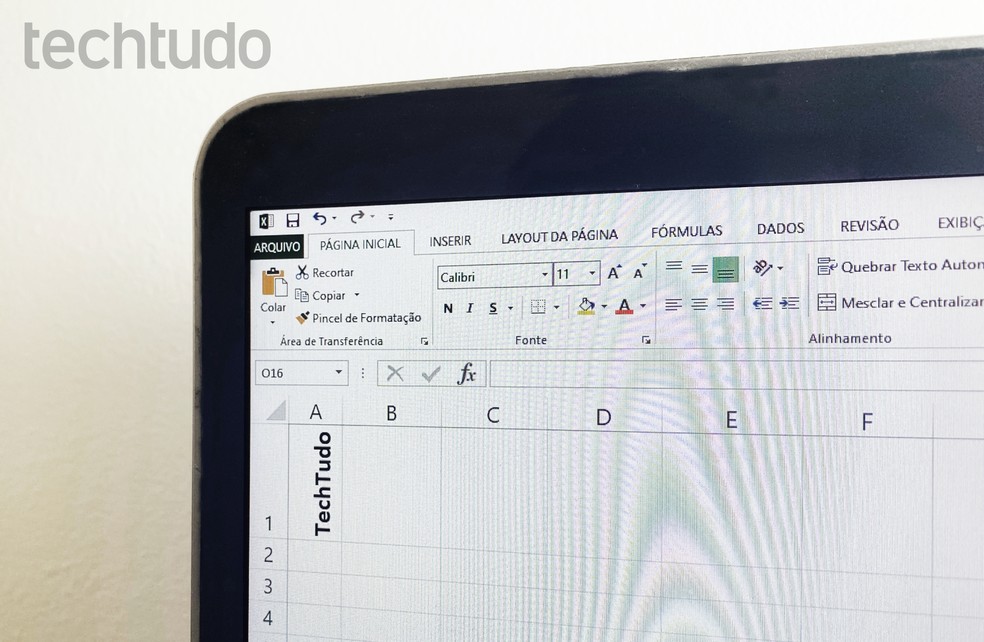 Como escrever na vertical no Excel