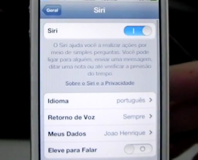 Mais um brasileiro faz Siri, do iPhone 4S, entender português