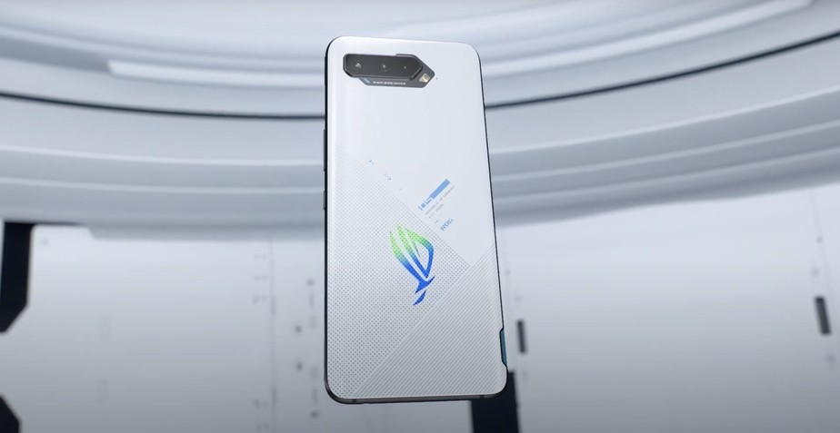 Asus lança ROG Phone 5 com segundo visor na traseira; veja preços