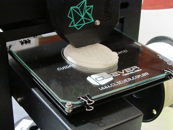 Nova impressora 3D da Cliever chega mais rápida, mas com preço alto