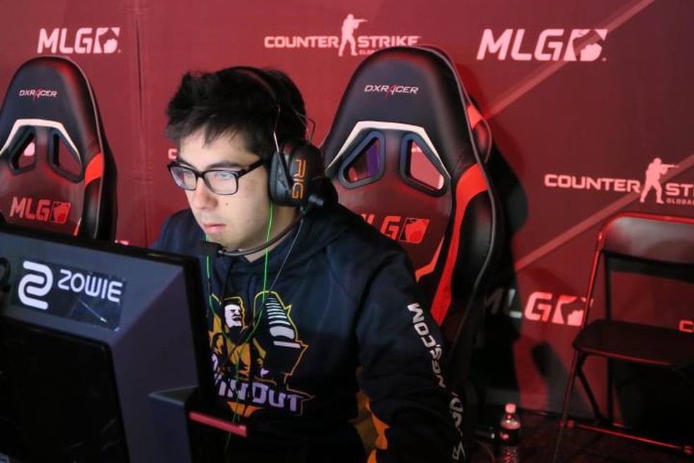 Ntc Vence Isurus E Se Aproxima Da Vaga Na Esl One Belo Horizonte