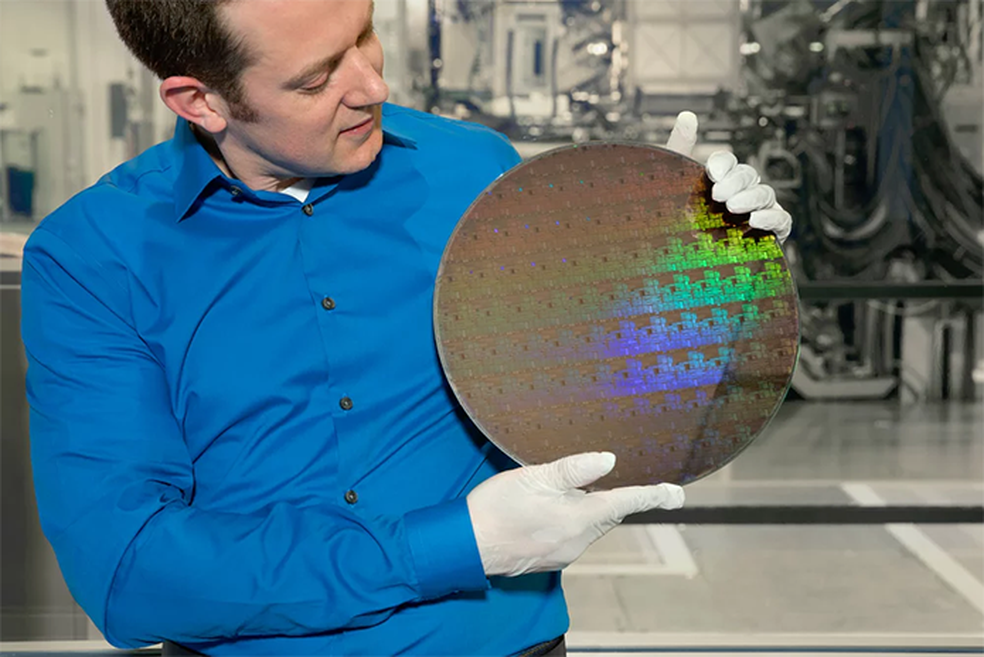 IBM cria tecnologia para construir processadores de cinco nanômetros
