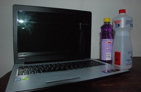 Como limpar o notebook? Veja cinco dicas para fazer da maneira correta