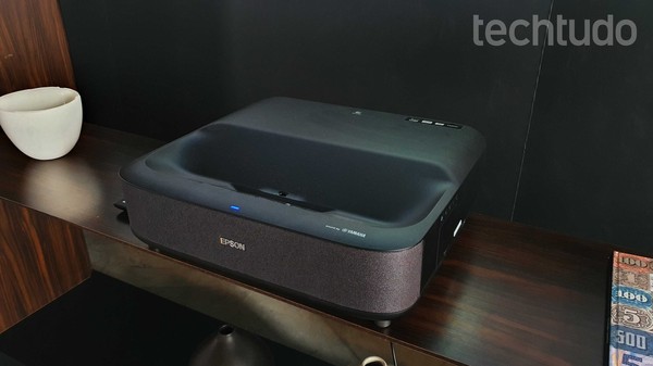 Projetor com Android TV: conheça a linha EpiqVision da Epson