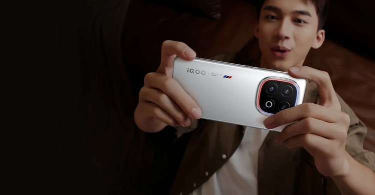 iQOO 13 | Hardware | TechTudo
