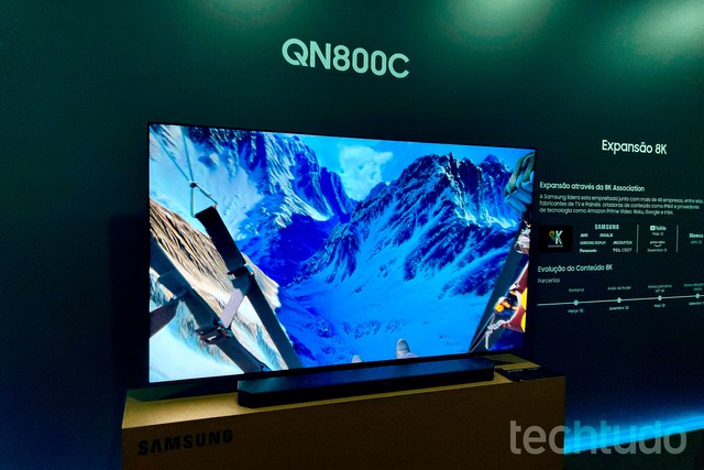 Samsung anuncia sua primeira smart TV OLED no Brasil; veja lançamentos