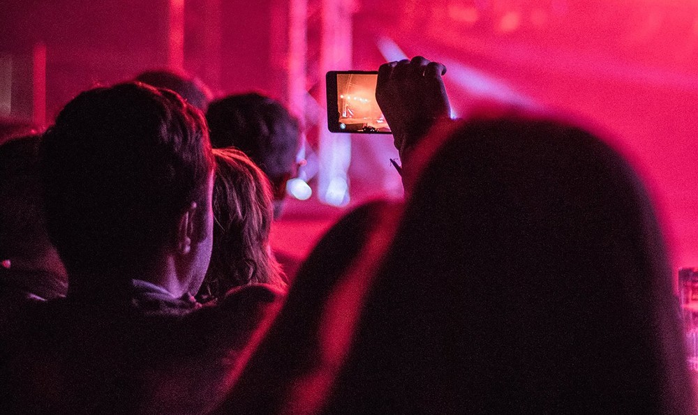 7 dicas para gravar vídeos no celular com qualidade de cinema