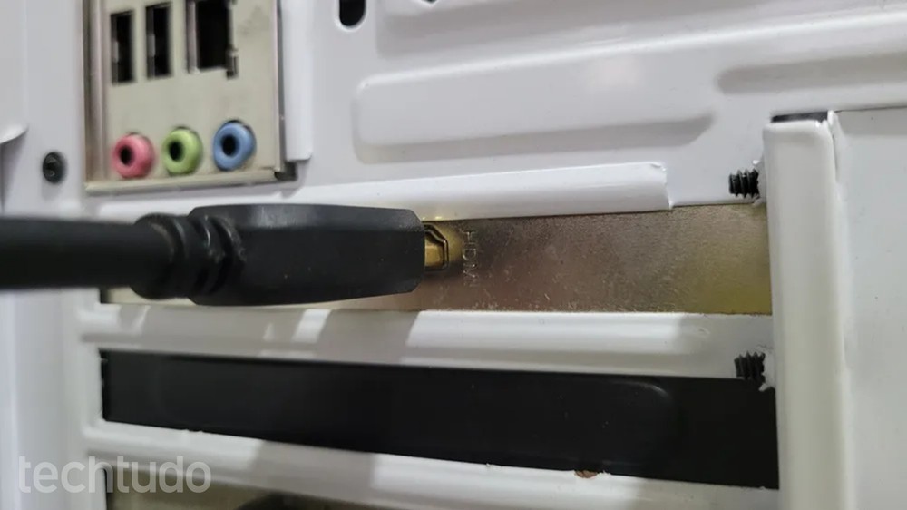 Como usar dois monitores no mesmo PC ou notebook