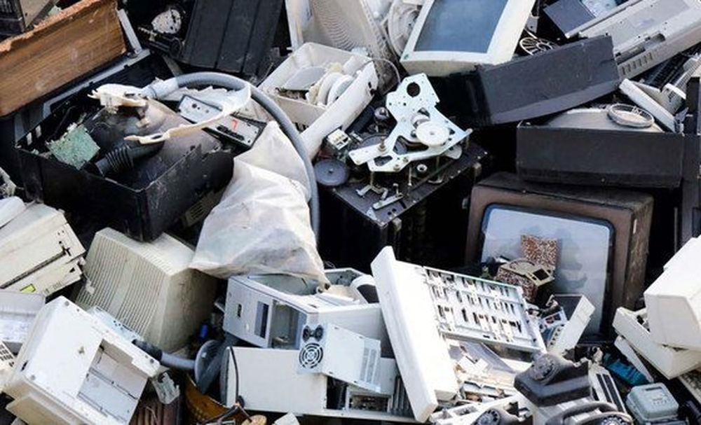 O que é lixo eletrônico? Veja onde descartar e os riscos para a natureza