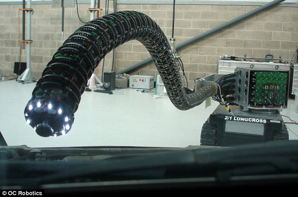 Robô-cobra flexível poderá salvar vidas