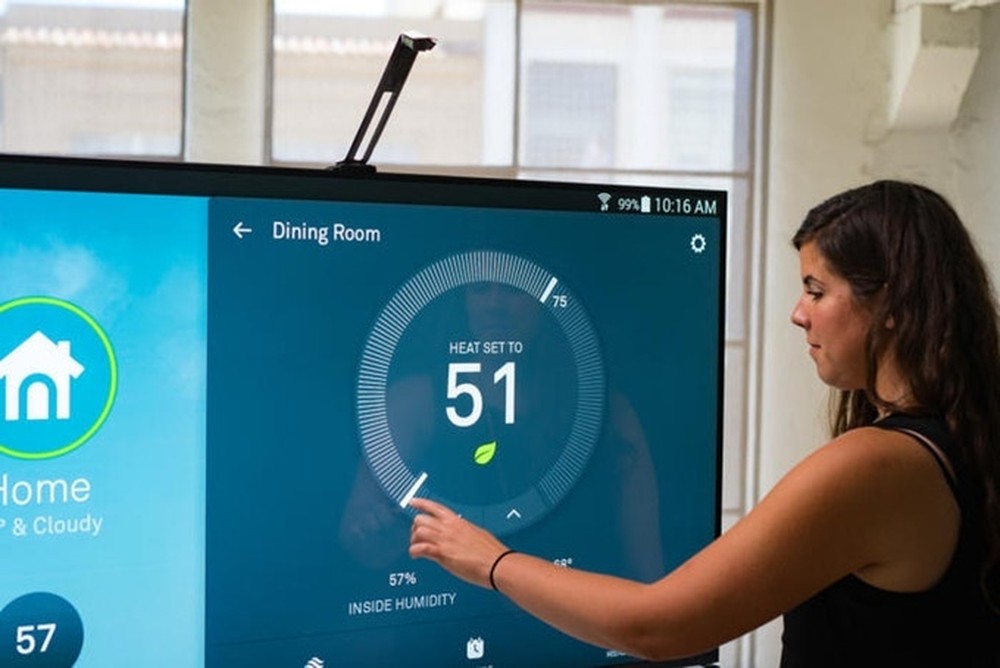 TouchTV é um aparelho que transforma TVs ou monitores em uma tela touch