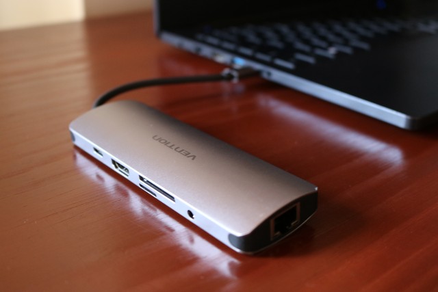 O que é dock station? Veja cinco motivos para ter uma dessas