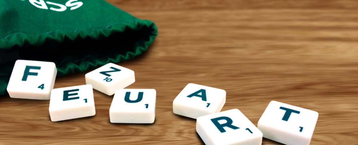 Scrabble ganha 5 mil palavras incluindo selfie e hashtag; teste o inglês