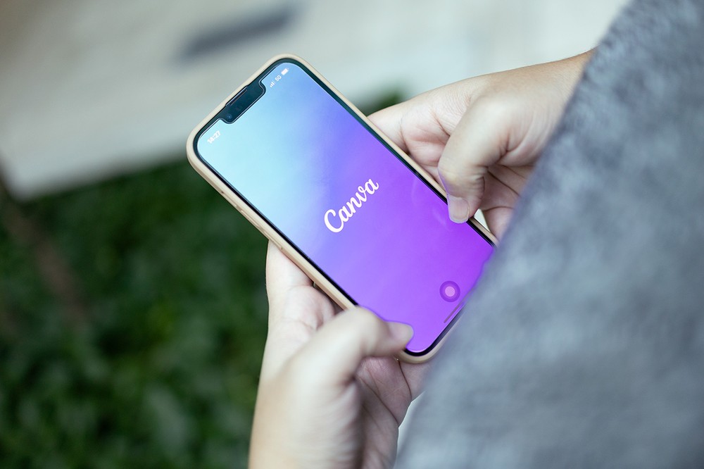 Como fazer um convite interativo no Canva pelo celular