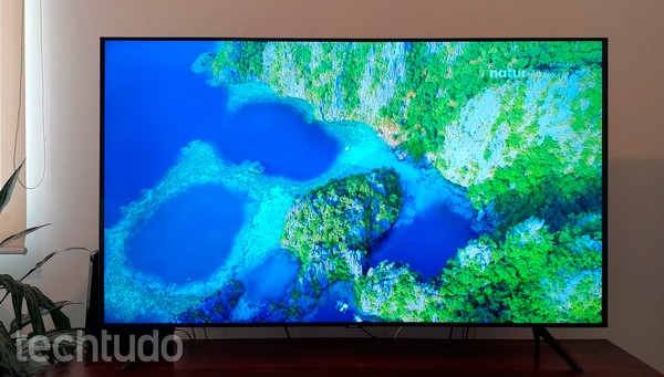 Samsung CU7700 em review: smart TV une recursos modernos e baixo custo