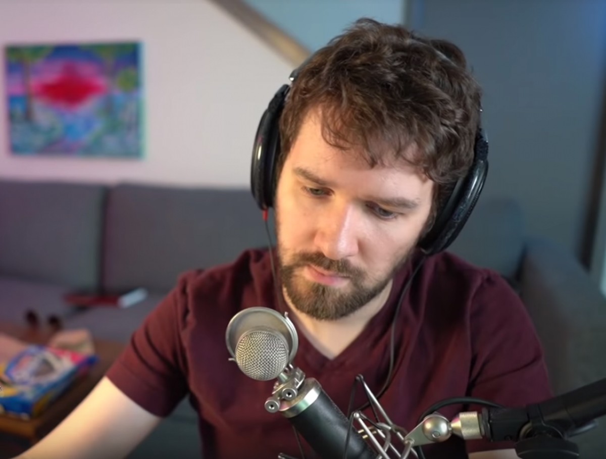 Twitch: Destiny é banido do site após mostrar 'nudez' em live