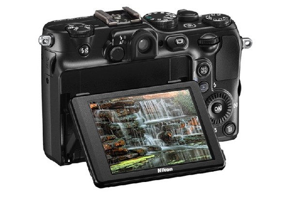 Coolpix P7100: ISO de até 3.200 e sensor CCD na nova compacta da Nikon