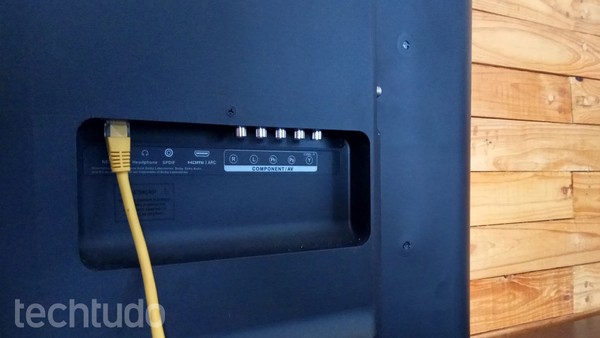 Como conectar Internet na TV? Veja qual maneira é melhor no seu caso