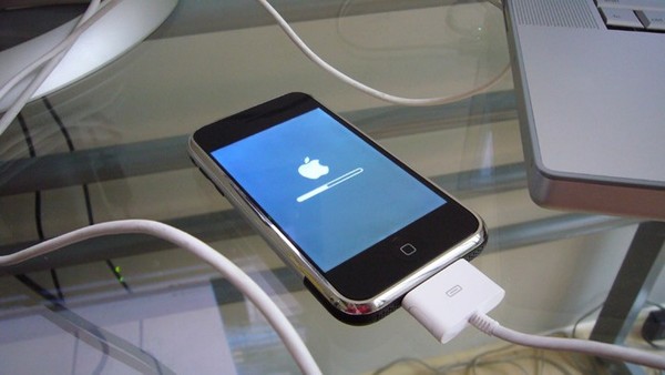 O que é firmware? Saiba o que significa e como fazer o update