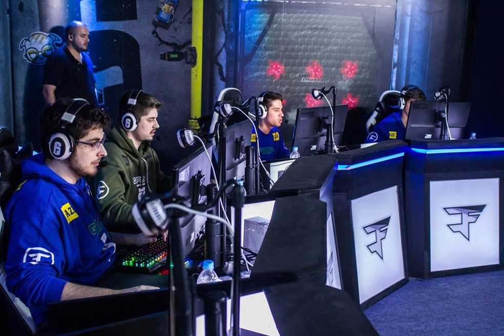Rainbow Six: FaZe vence Liquid e RED Canids bate YEAH! no Brasileiro