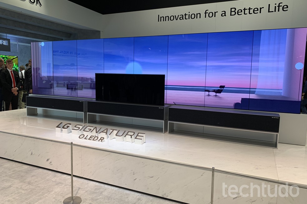 TV que 'vira' celular, tela enrolável e mais: veja seis modelos inovadores