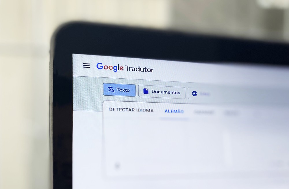 Google Tradutor ganha IA e rivaliza com Duolingo; veja qual a melhor