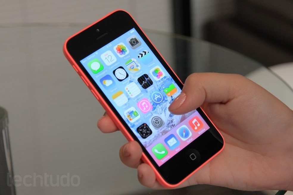 Apple prepara sucessor colorido do iPhone 5C, diz analista