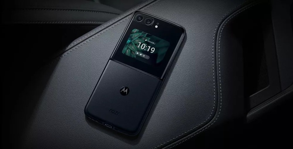 Razr 2022 vs Razr 2020: o que muda no sucessor do Motorola V3