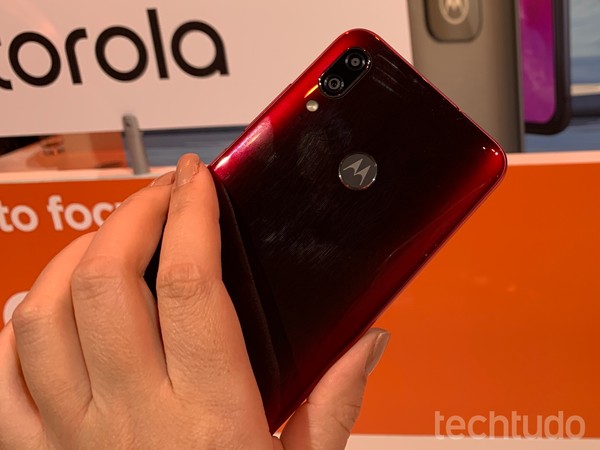 Moto E6 Plus: lançamento tem preço de R$ 899 e oferece câmera dupla