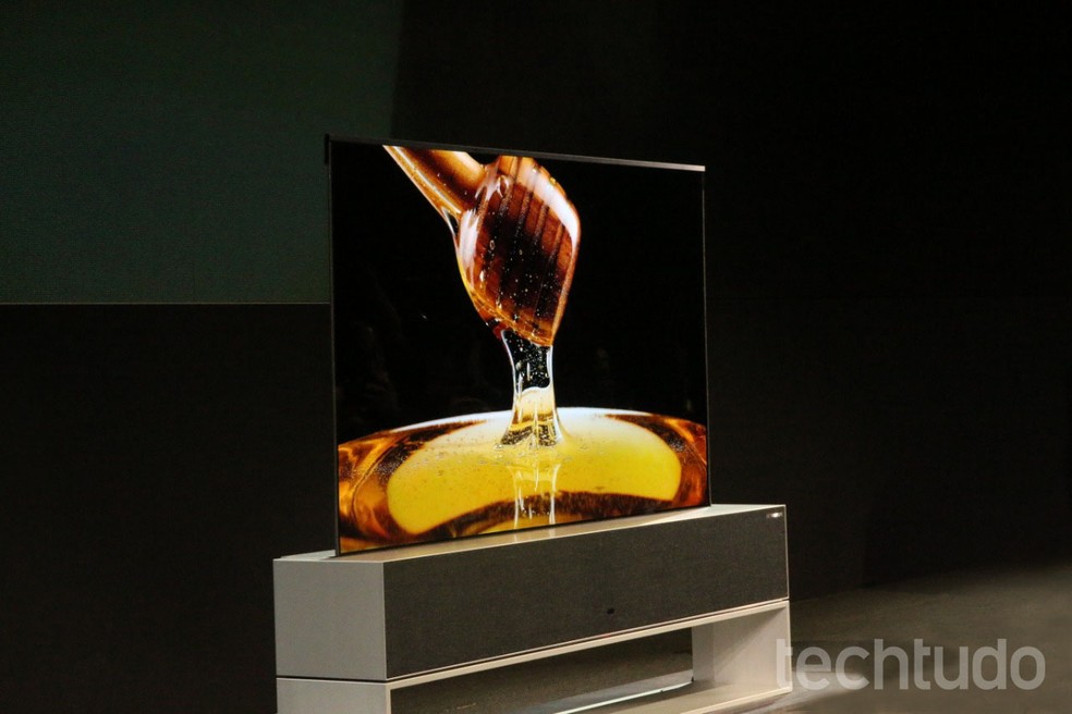 LG anuncia Signature OLED TV R, televisão enrolável de 65 polegadas