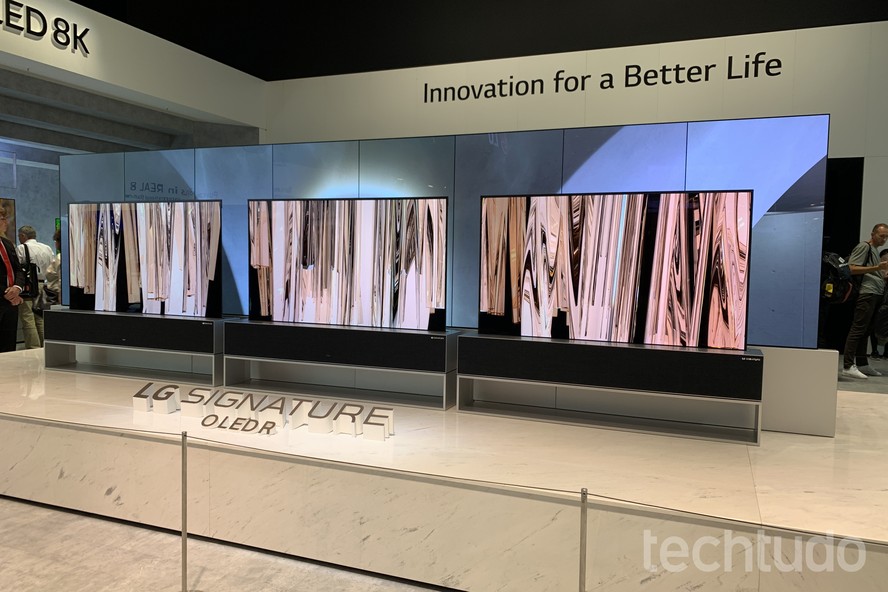 TV enrolável da LG vai chegar às lojas por meio milhão de reais