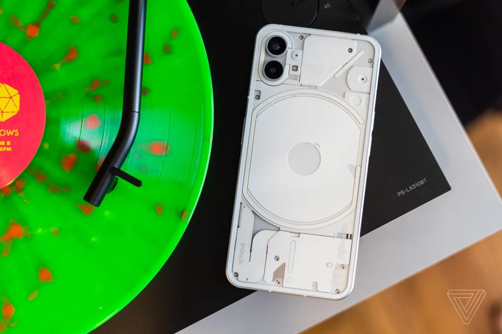 Nothing Phone 2 virá com processador até duas vezes mais rápido