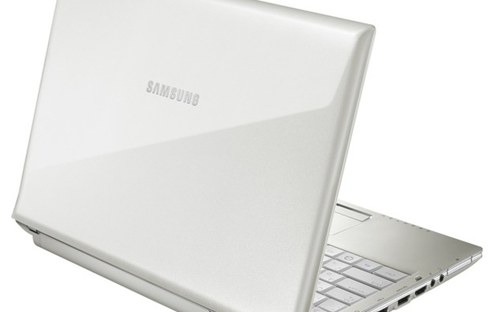 Review Samsung Q 320