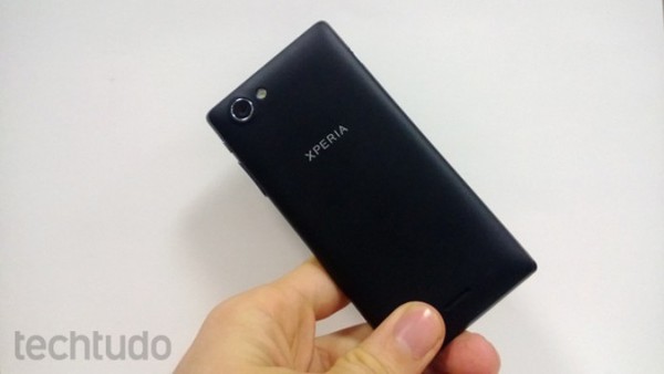 Review Sony Xperia J